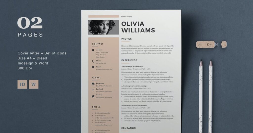 CV MONICA: Descargar plantilla de CV